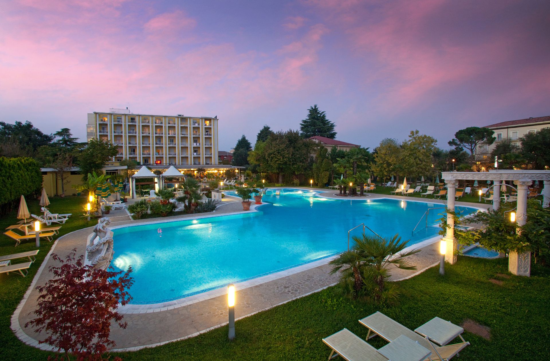 Das Hotel Terme Harrys' Garden**** Abano Terme in Italien online buchen ...