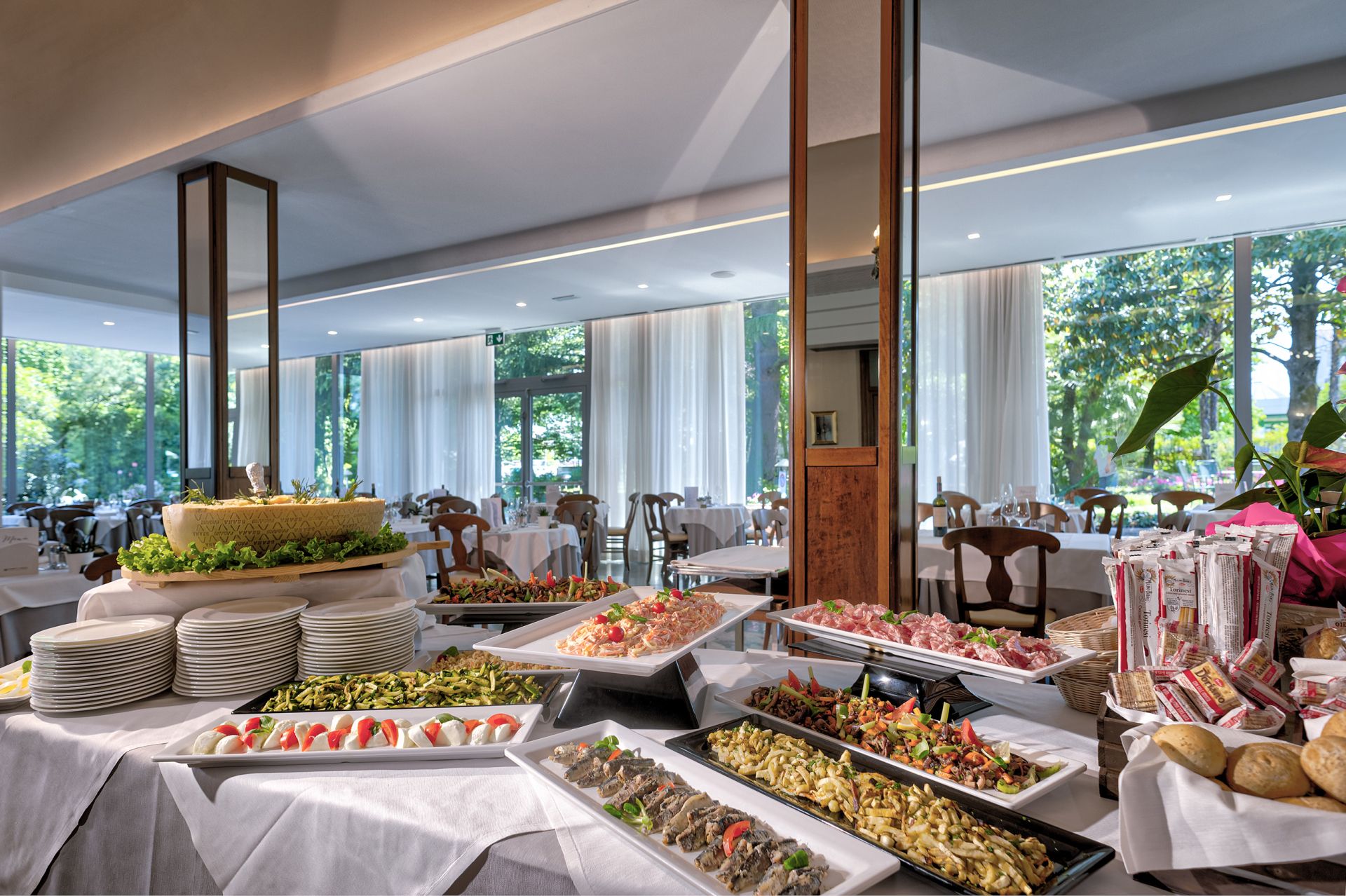 Das Hotel Terme Harrys' Garden**** Abano Terme in Italien online buchen ...